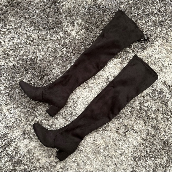 Stuart Weitzman | Shoes | Stuart Weitzman Genna Overtheknee 6 City Boot ...